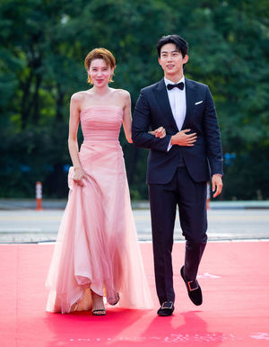 [사진]장도연-옥택연,'다정한 메인 MC' - OSEN