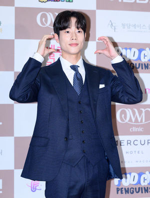 [사진]정백선,'멋진 하트' - OSEN