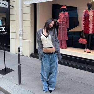 제니, 'Y2K 힙스터' 완벽 소화..."완벽한 골반·허리라인" - OSEN