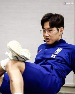 '홍명보호도 시선 집중' 韓 축구, 958억 초대박 터질까...이강인, PL 빌라가 또 러브콜! "PSG서 인기 떨어진 이강인 노린다" - OSEN