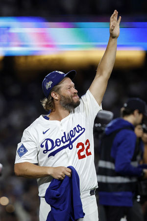 이별을 앞둔 커쇼와 투혼의 슈어저, WS에서 다시 마주 선 두 레전드 - OSEN