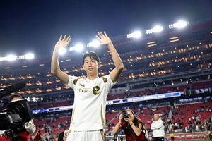'쏘니, 돈값 합니다' 구단이 가장 좋아하는 소문→LAFC, SON에 '메시 다음' MLS 연봉 2위 투자! 기본급만 160억 - OSEN