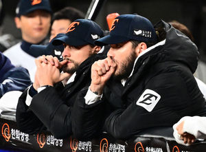 [사진]와이스-폰세, '제발' - OSEN