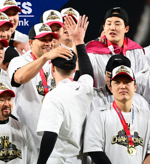 [사진]치리노스-임찬규, 톨허스트 KS 2승이야 - OSEN