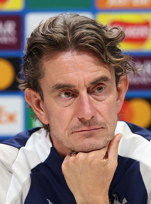 'PL 최악의 공격력' 손흥민 잃은 토트넘, 창의성 실종... 감독패싱부터 프랭크 감독도 초비상 - OSEN