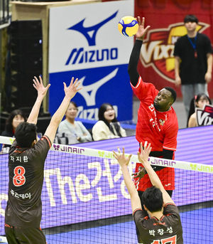 [사진]베논, OK저축은행 압도하는 강타 - OSEN