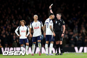 손흥민 시절엔 상상 못 할 수치… 아스날전 xG 0.07·슈팅 3개·박스 터치 4회, '최근 5G 1승' 토트넘의 몰락은 이제 시작 - OSEN