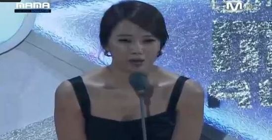 백지영, 'MAMA' 여자가수상 수상 "2관왕 영광"