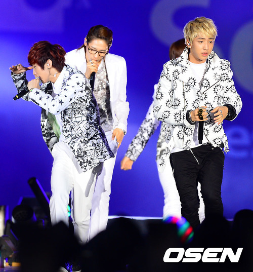 [사진]B1A4,'여수밤바다 오프닝으로 꾸며요~'