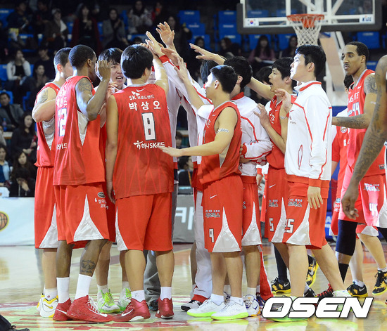 [사진]SK,'7연승에 홈 16연승까지!' - OSEN