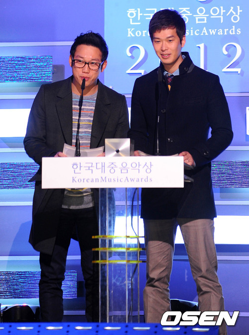 10cm, 팬들 성원 힘입어 부산-대구서 버스킹 투어