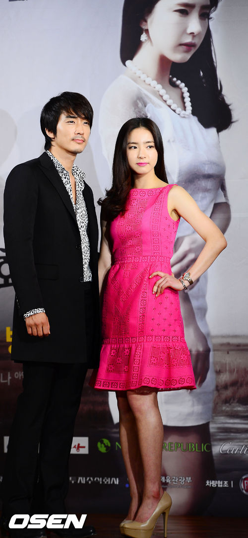 [사진]송승헌-신세경,'눈부신 화보 커플' - OSEN