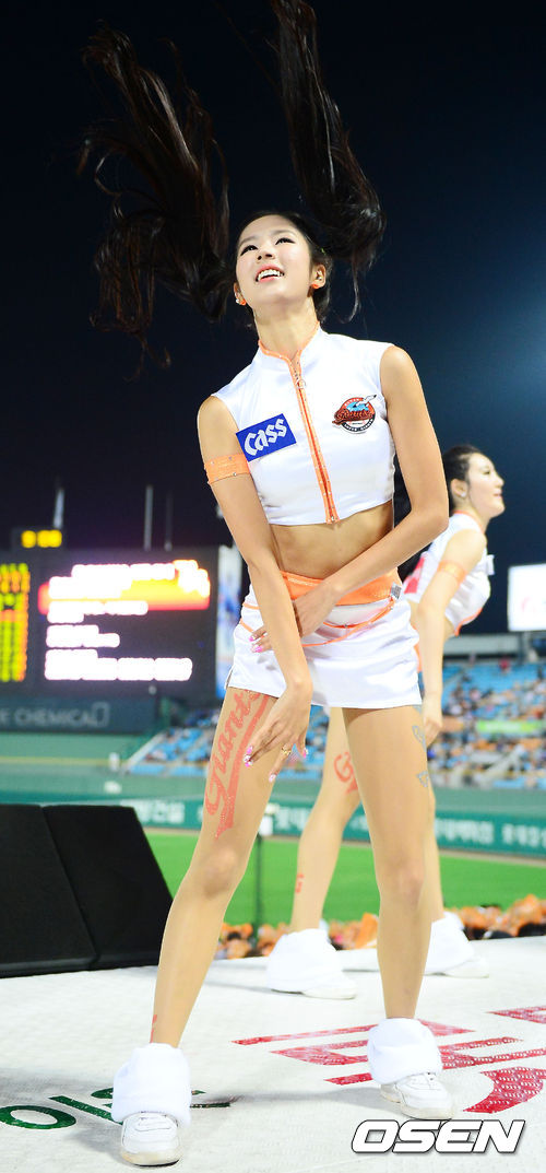 [사진]롯데 치어리더 박기량,'양갈래 머리로 깜찍 섹시!' - OSEN