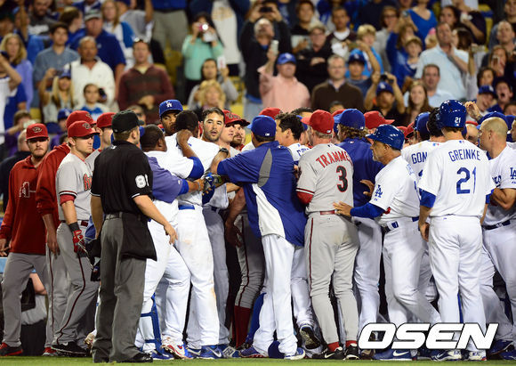 케네디 10G 정지·푸이그 벌금… 난투극 징계 확정