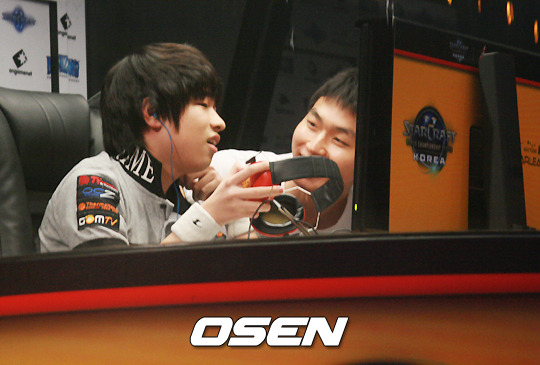 조성주, 이신형 완파하고 스타리그 결승행...최연소 로열로더 도전