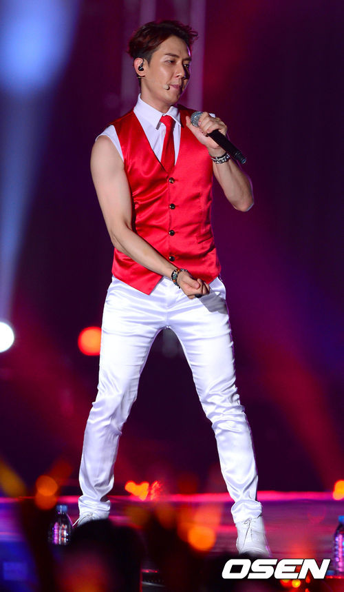 [사진]신화 앤디,'댄스도 댄디하게'