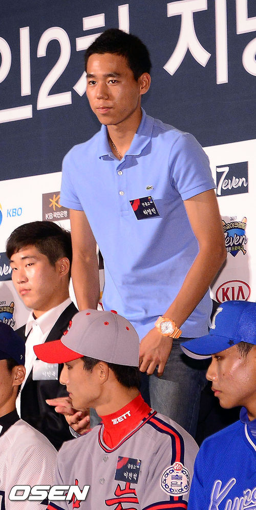 [사진]넥센,'진흥고 투수 하영민 1R 지명'