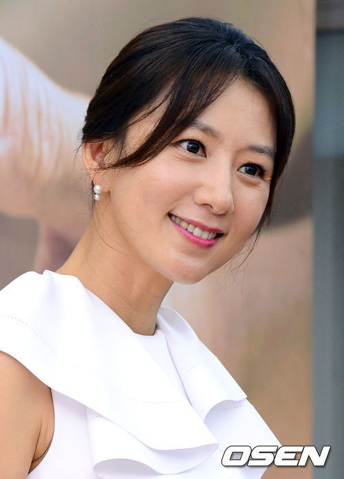 김희애 측 “나영석PD ‘배낭여행’ 2탄 제안받았다..논의 중” - OSEN