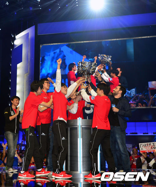 [사진]롤드컵 우승-SKT,'새 역사를 쓰다!' - OSEN