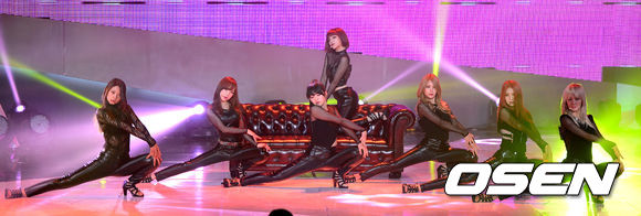 [사진]AOA,'시선 사로잡는 섹시한 무대'