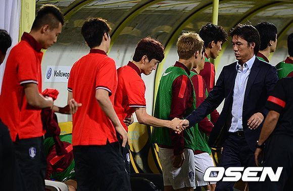 '6G 연속 실점' 홍명보, "집중력 결여로 인한 실점, 아쉬운 대목"