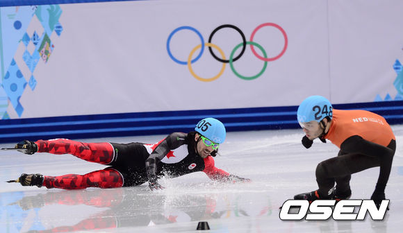 [사진]'불운' 찰스 해믈린, 1000m 이어 500m서도 탈락 이변!