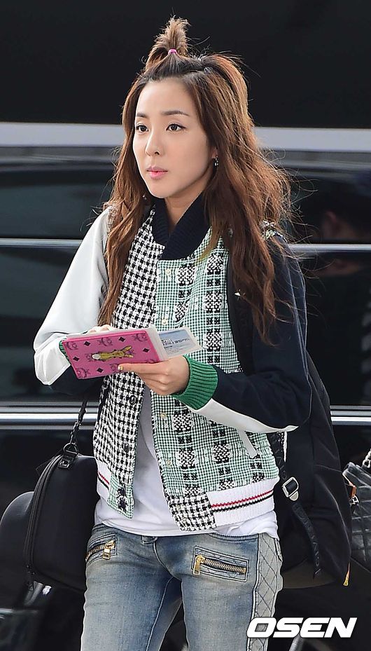 [사진]투애니원 산다라,'아침에는 사과머리~'