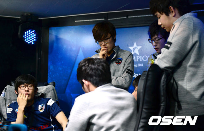 [사진]CJ 블레이즈,'침착하게 5세트 준비하자'