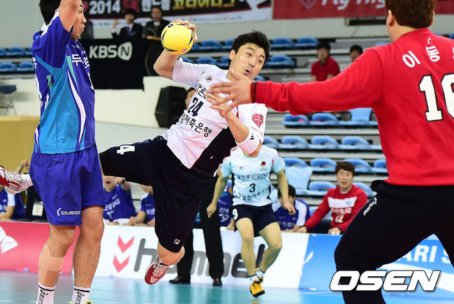 [사진]백원철,'골대를 향해'