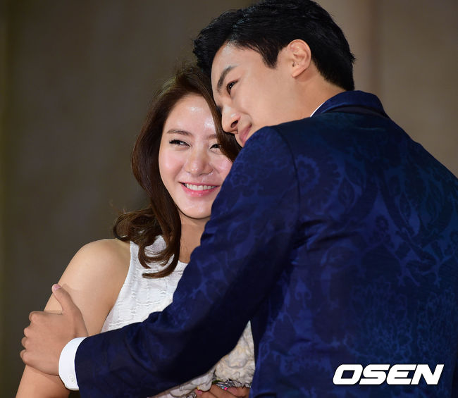 [사진]한그루-연우진,'결혼 하고 싶어요' - OSEN