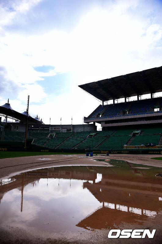 [사진]SK-NC 문학경기 '파란하늘에 우천취소?' - OSEN