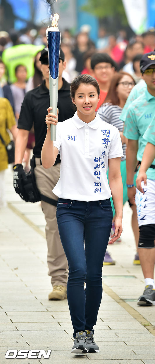 [사진]이시영,'인천 AG 첫번째 성화 봉송 주자!' - OSEN
