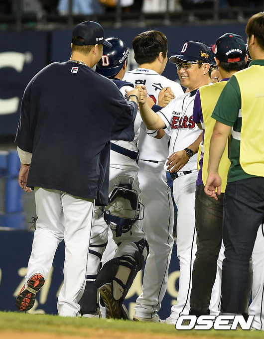 김태형 감독 "선수들 스스로 집중력 보여줬다" - OSEN