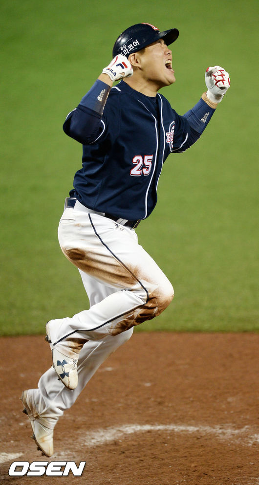 [준PO4] '3안타 1타점' 양의지, 데일리 MVP 등극