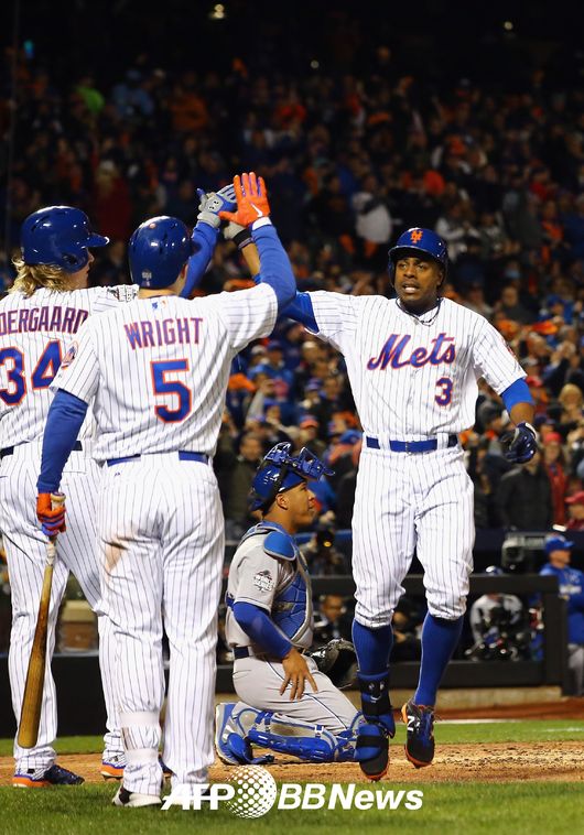[WS]'4타점 라이트' 메츠, 반격의 1승...KC에 9-3