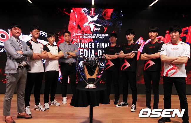 [Oh!쎈 롤챔스] '관록'의 KT-'패기'의 그리핀, LCK 결승 불꽃 접전 예고 - OSEN