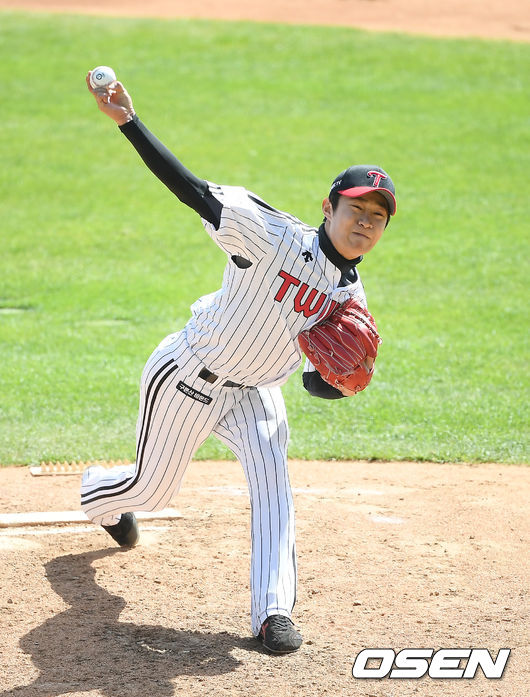 '최고 151km' 이상규, "로진 묻히면 더 빨라진다고 하는데..." [잠실 톡톡]