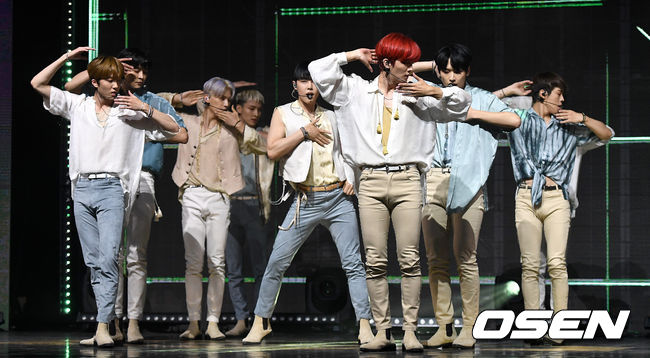 [사진]돌아온 SF9, '여름 향기가 날 춤추게 해'