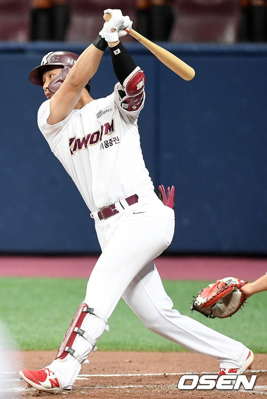 [사진]안타 때려내는 김하성