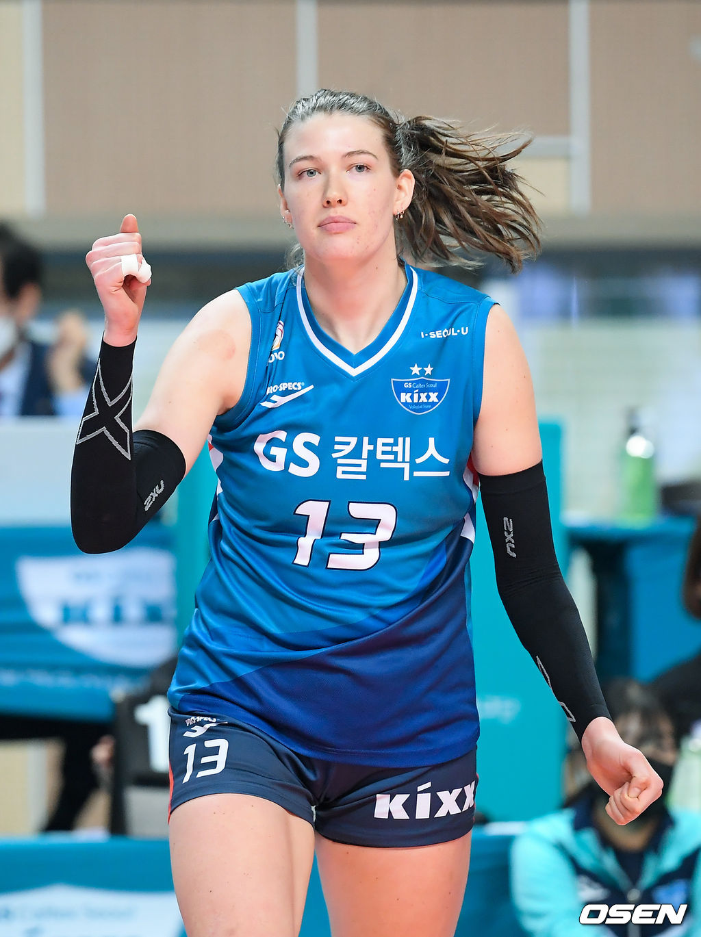 ‘러츠 33득점’ GS칼텍스, 3-0 셧아웃 승리…현대건설 4연패 [장충 리뷰]