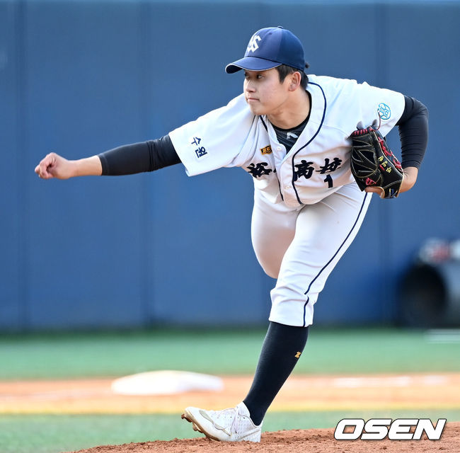 최고 152km 'KT 1차 지명' 유신고 박영현, 고교 최동원상 수상