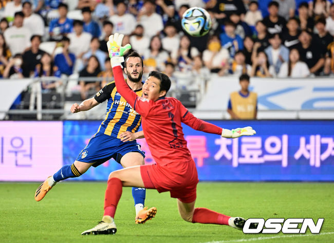 '김태환 3년 만에 골+바코 9-10호골' 울산, '에드가 퇴장+바셀루스 만회골' 대구 압도 3연승 '독주 계속'