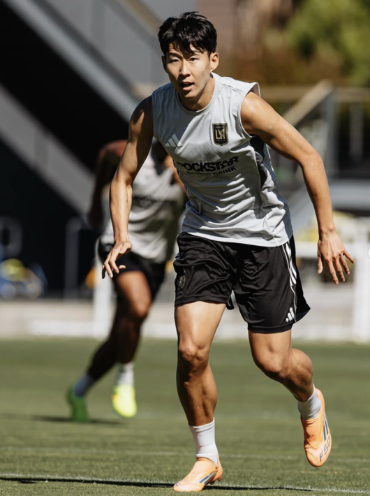 '다 비켜! 나 골 넣는다' SON, '흥부 듀오 파트너' 부앙가와 MLS 최종전 선발 출격... 2위 등극 앞장선다 - OSEN