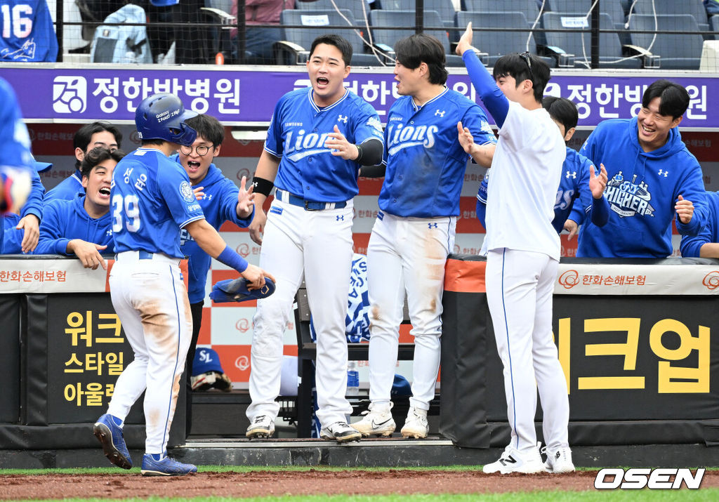 삼성 자신감 대단하네, 좌완 류현진 나오는데…좌타자 7명 그대로 '고정 라인업' 가동했다 [PO3] - OSEN
