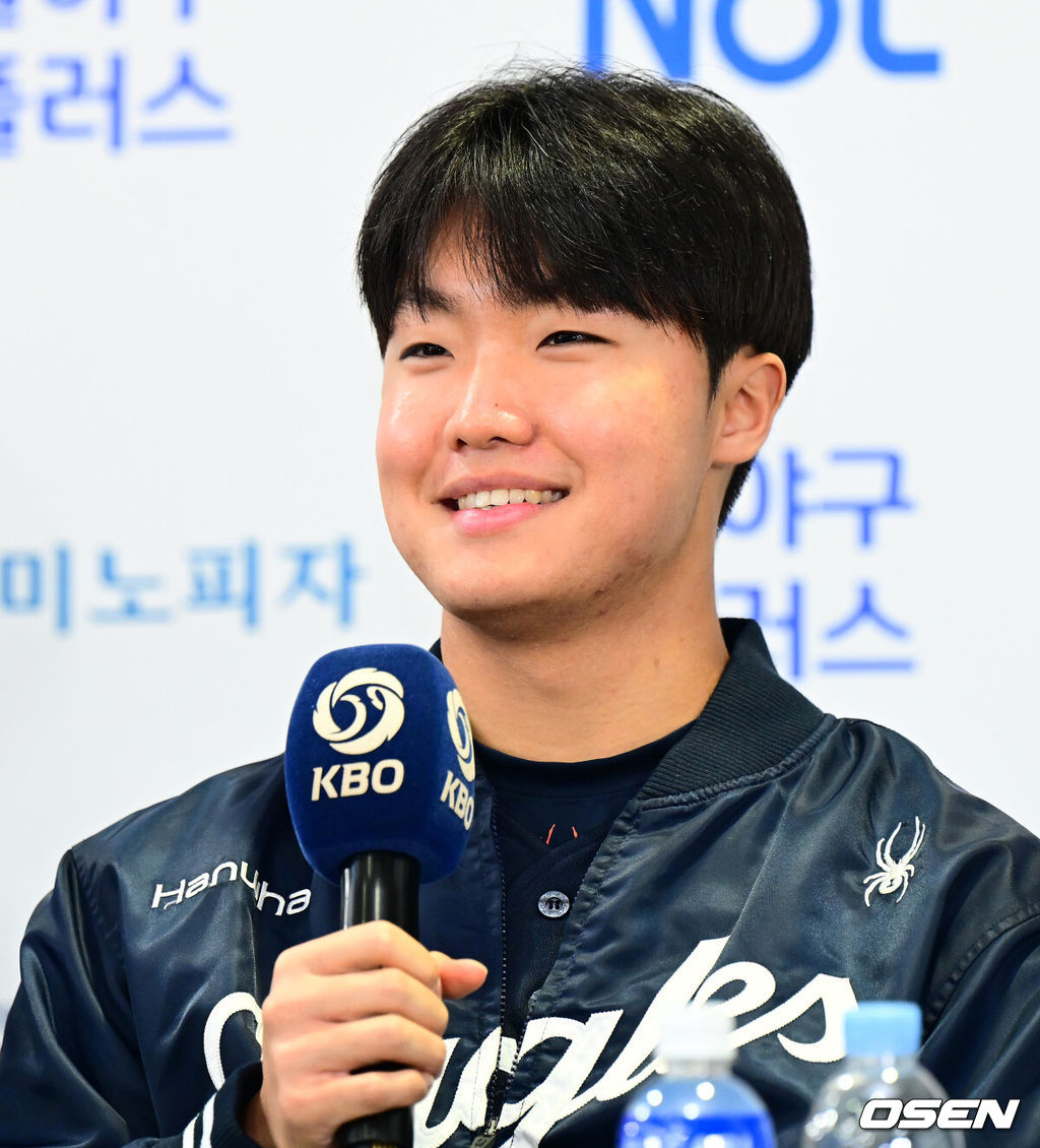 ‘데뷔 첫 해 KS 진출’ 신인투수가 벌써 가을 에이스 향기가 난다 “첫 해에 우승 기회 올 줄 몰랐는데…” - OSEN