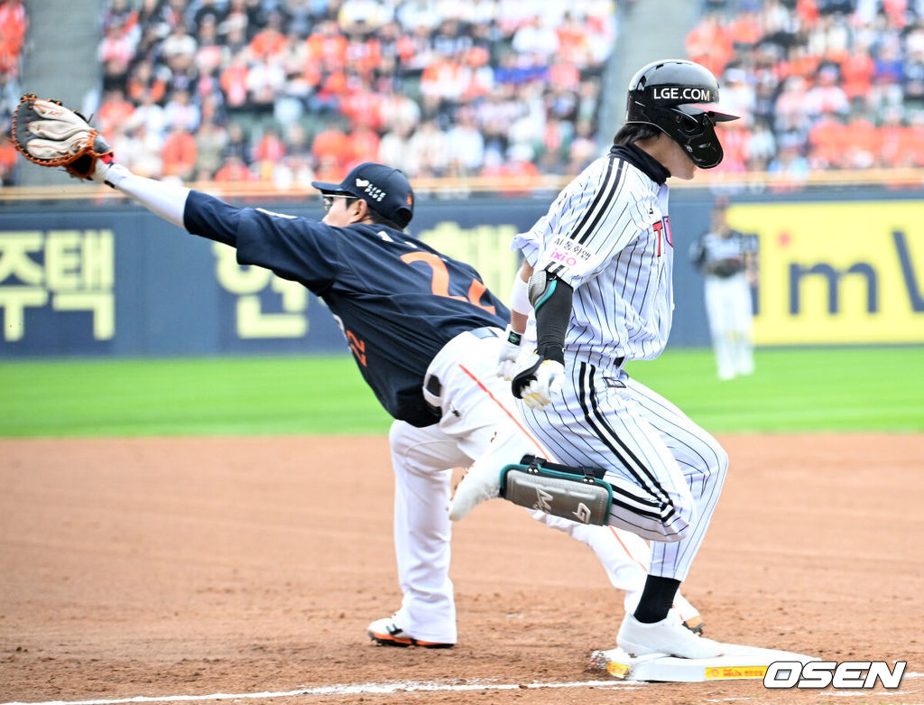 '디테일이 강하다, 간절하다' 염갈량은 3주 전부터 준비했다...문동주 좌절시킨 신민재의 내야안타, 행운이 아니다 [KS1] - OSEN
