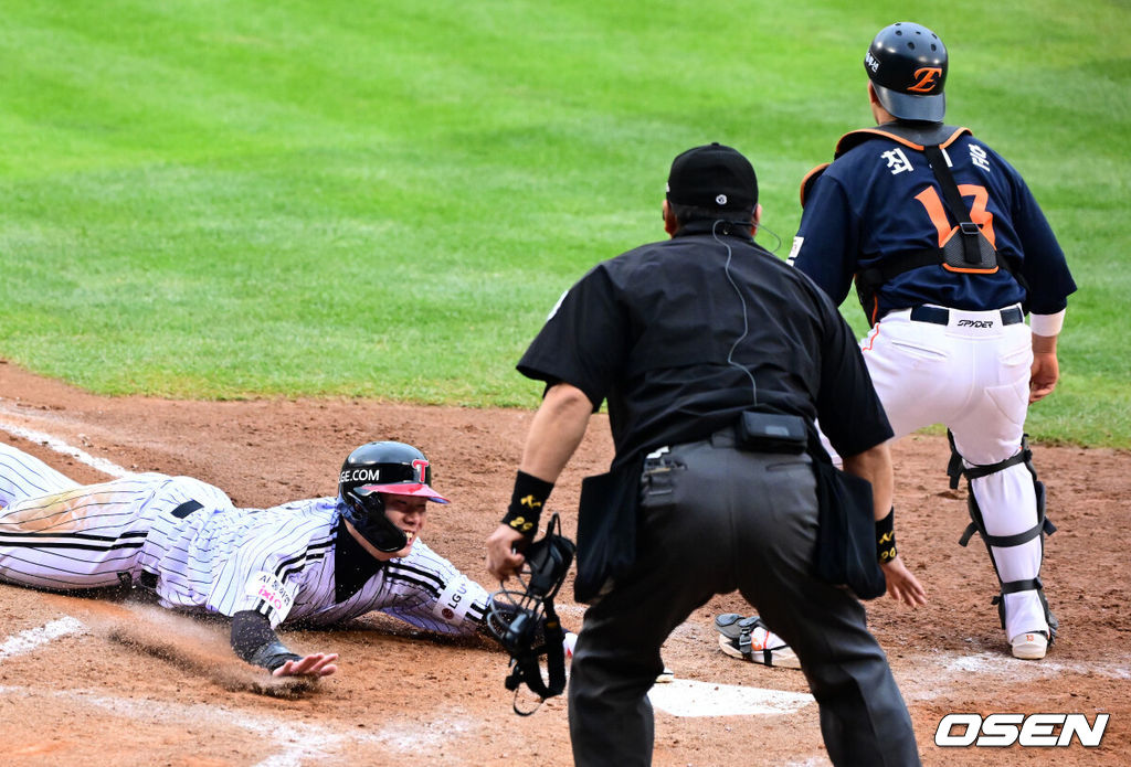 "LG 역시 우승한 팀답게 잘했다, 내일은 한화가 더…" 1차전 완패 깔끔하게 인정, 2차전 반격 다짐한 김경문 감독 [KS1] - OSEN