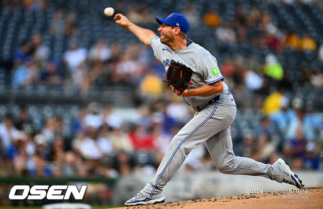 이별을 앞둔 커쇼와 투혼의 슈어저, WS에서 다시 마주 선 두 레전드 - OSEN