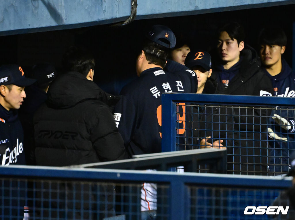 "KS다운 경기해야 했는데…팬들께 많이 죄송하다" 김경문 감독, 대전서 대반격 다짐→3차전 폰세 출격 [KS2] - OSEN