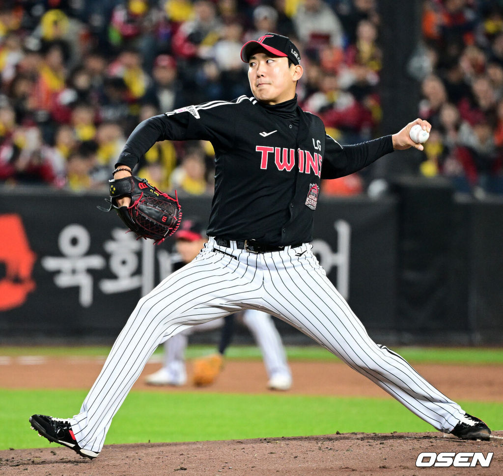 '폰세보다 더 잘 던지네' 한화 킬러 손주영, 5이닝 1실점 쾌투...승리가 보인다 [KS3] - OSEN